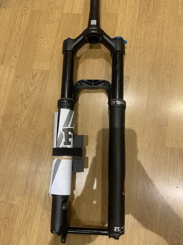 2020 BRAND NEW Fox float 34 Performance For Sale