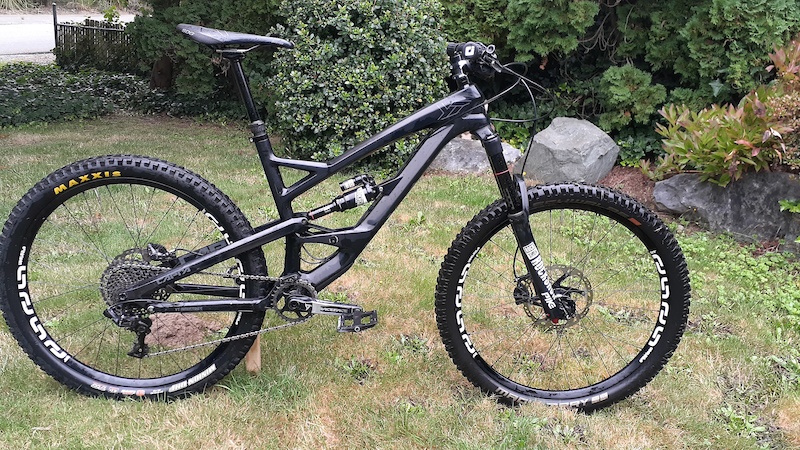 2017 YT Capra CF carbon 27.5 - Medium For Sale