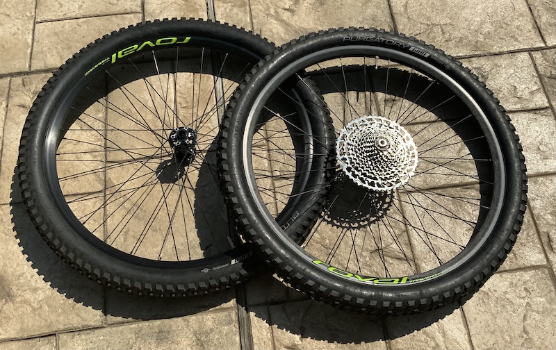 2020 Roval Traverse 29” alloy Rims and tires For Sale