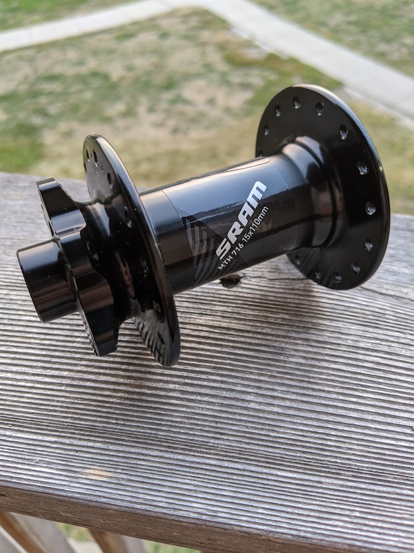 Sram 716 front hub 32h - Boost 110x15 For Sale