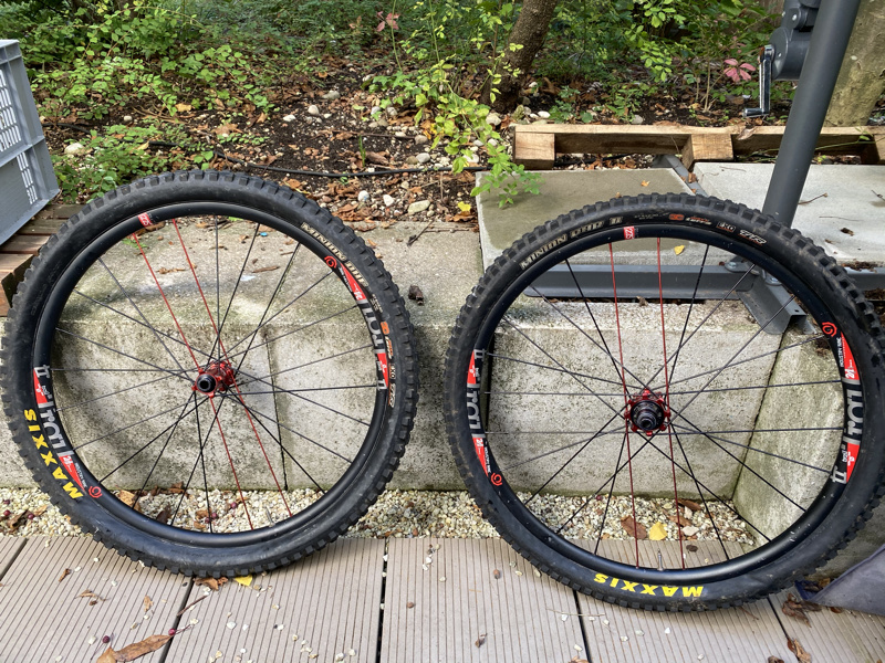 INDUSTRY NINE I9 / Trail 270 Torch Hubs 650B For Sale