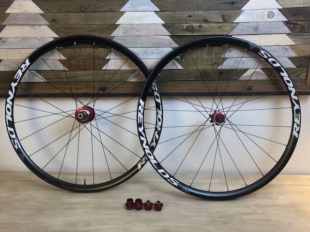 Reynolds AM carbon w/ Hadley racing rear hub For Sale