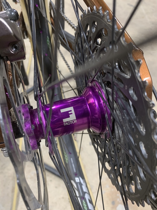 2019 Factor Hubs spank vibra-rims onza tires free shipping For Sale