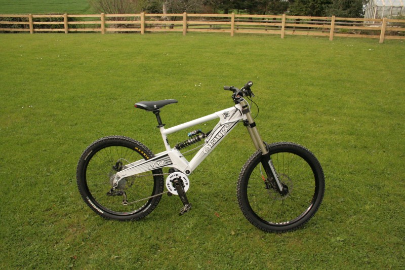 Orange 224 Medium size frame For Sale