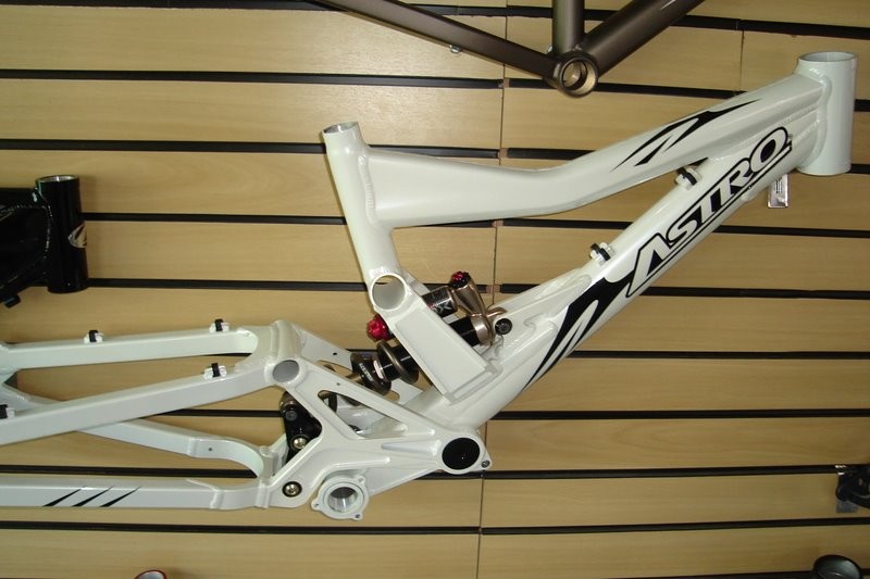 GhostRider at BikeSHOP in Salvador, Brazil - photo by bikin4life - Pinkbike