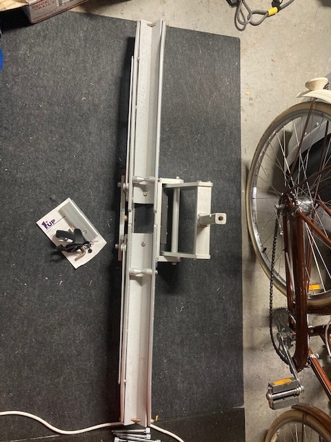 2019 1up Single rack, 2 add ons, EZ Pull, 1.25"/2" hitch For Sale