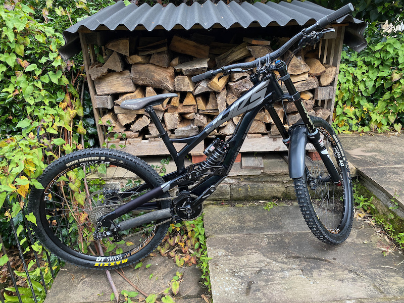 2016 YT Tues AL Comp Downhill Bike For Sale