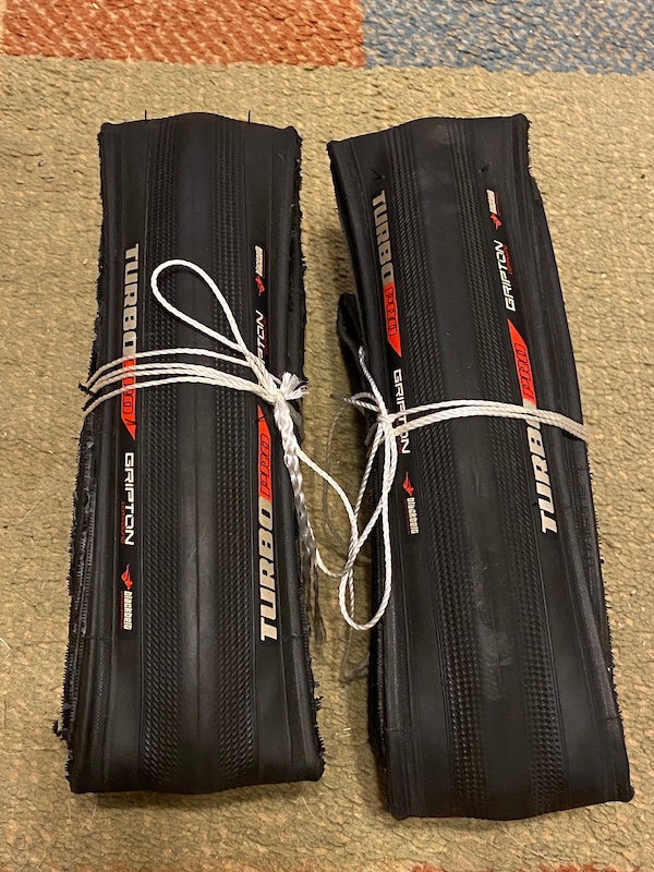 Specialized Turbo Pro 700 x 26c Pair (2 tires) For Sale