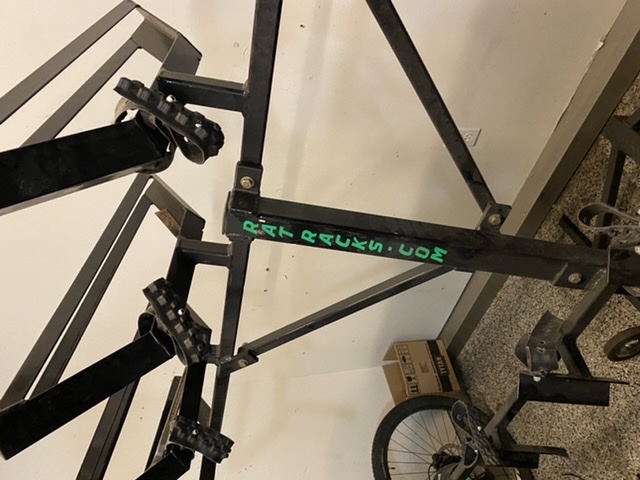 2016 Rat rack 6 bike carrier including stand for storage For Sale