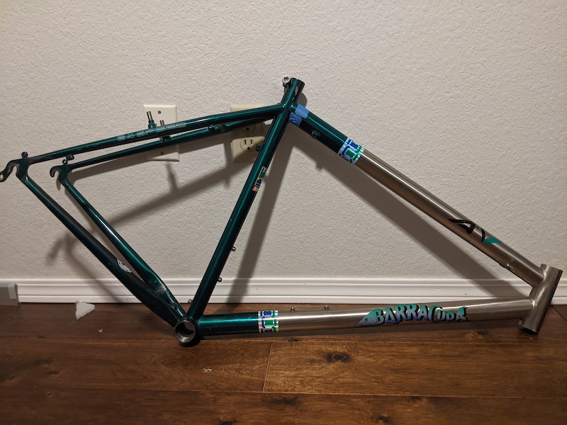 1995/6 Barracud A2V Prestige steel frame. 18" For Sale