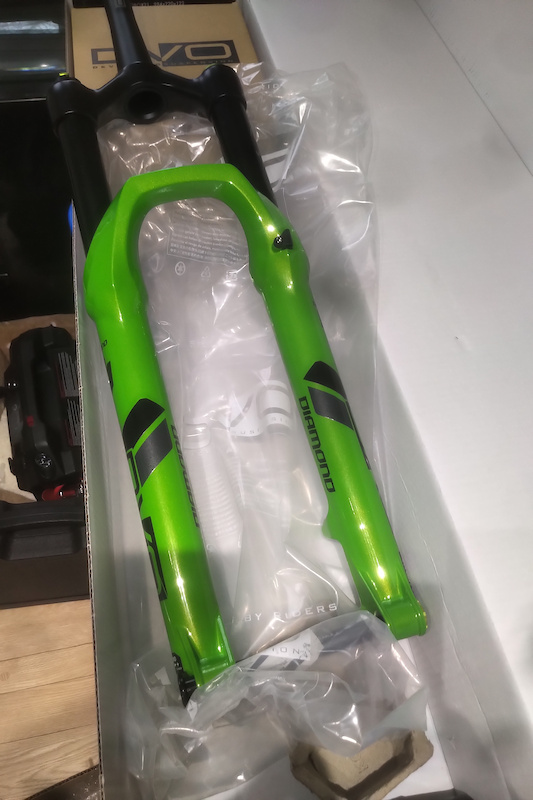 DVO Diamond 27.5 Green 170mm BOOST 110x15! In the BOX! For Sale