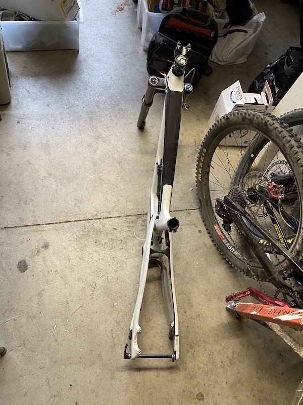2019 YT, Capra Pro, carbon ,L frame+fork160 and shock160 For Sale