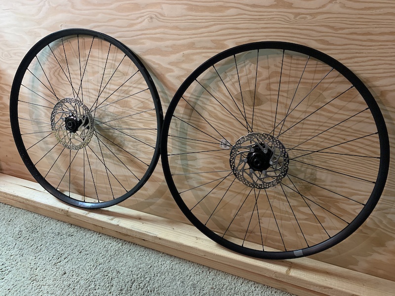Epic evo base wheelset, Shimano hubs For Sale