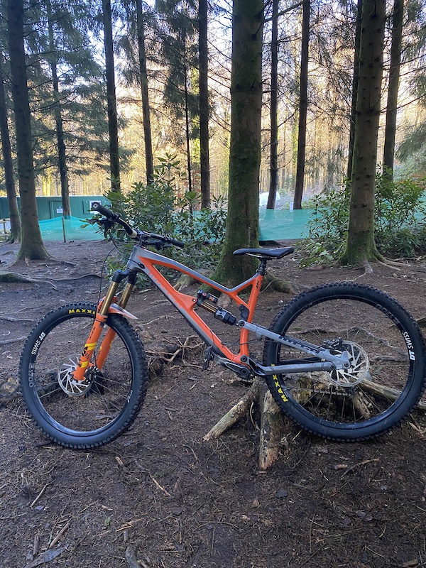2018 nukeproof mega 275 factory carbon in orange For Sale