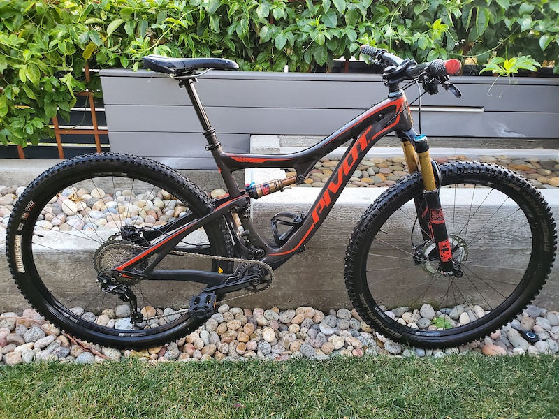 2017 Pivot Mach 429 SL Carbon For Sale