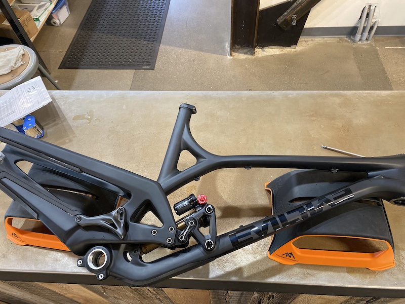 2020 Medium Evil Offering Black Frameset For Sale