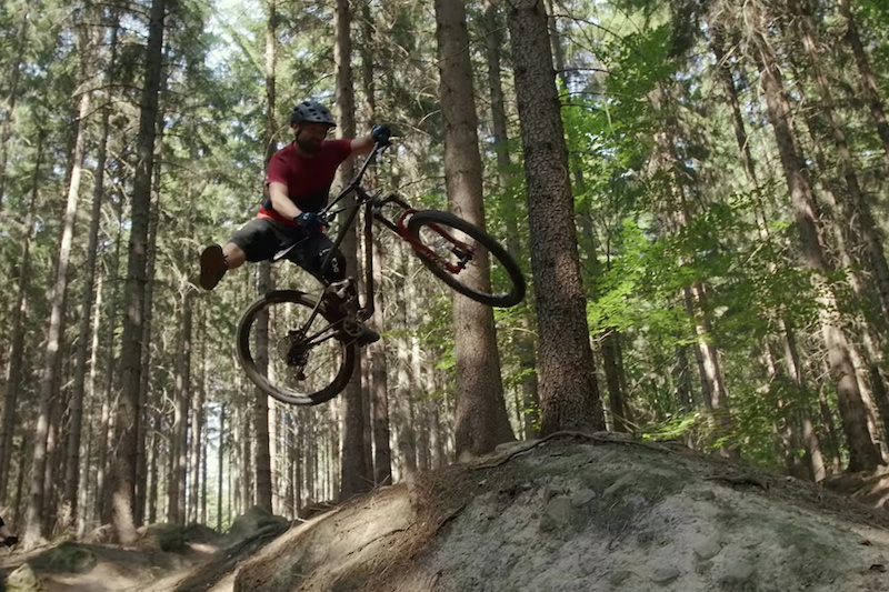 Video: Timo Pritzel Shreds the Sour Bicycles Full Suspension Prototype ...