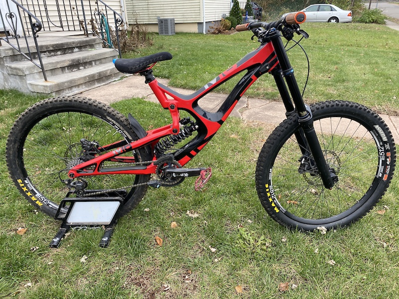 2018 Intense M16 Carbon DH bike For Sale