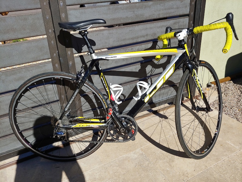 Entry Level Fuji Team Road Bike For Sale