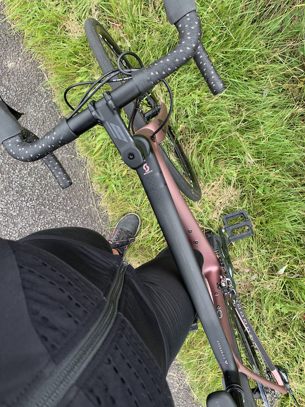 2020 Scott Contessa Addict 35 Disc Ladies Road Bike For Sale