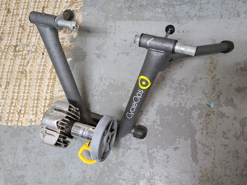 CycleOps Fluid 2 Trainer For Sale