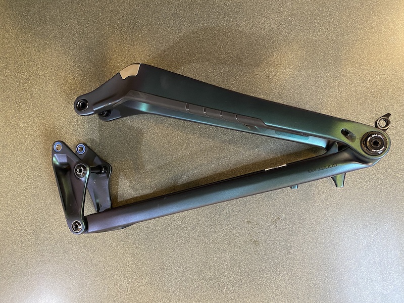 2021 Trek Remedy C rear triangle / rocker link For Sale