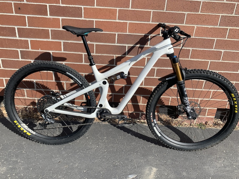2021 Yeti SB115 T2 Medium For Sale