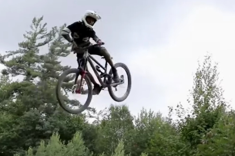 Video: Loose Riders Introduces its Stacked 2021 Team - Pinkbike