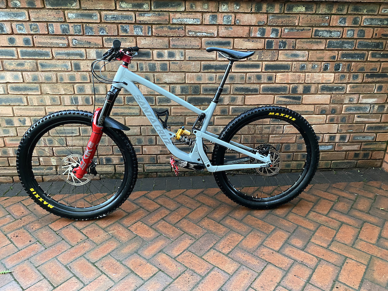 2020 Santa Cruz Bronson Custom Spec + New Forks & Ohlins For Sale