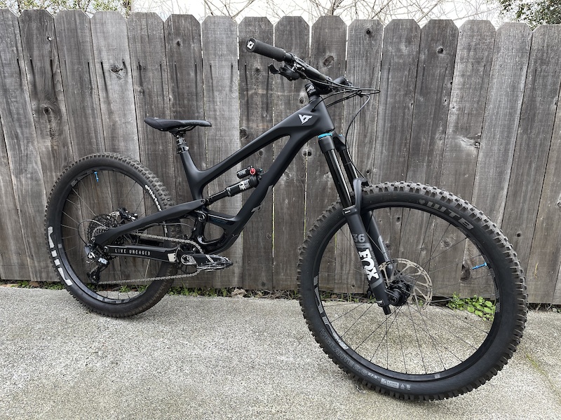 2020 YT Capra Comp 27.5 For Sale