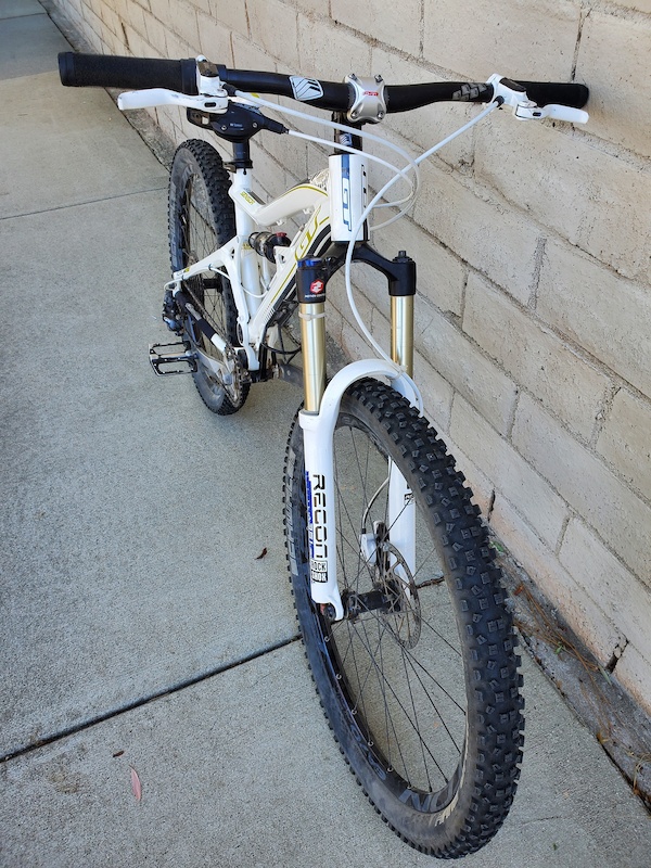 2012 GT Sensor 4.0 GTW womens' trail bike For Sale