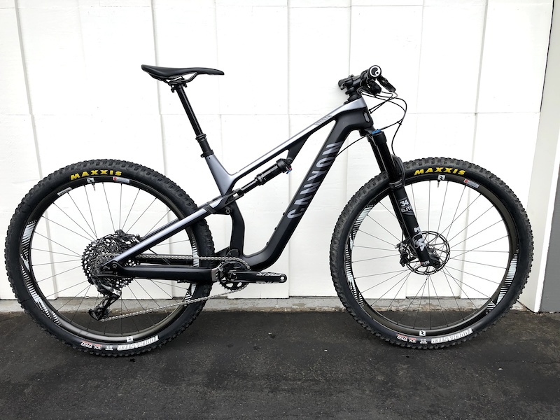 2020 *New Price* Canyon Neuron CF 9.0 SL - Size Medium For Sale