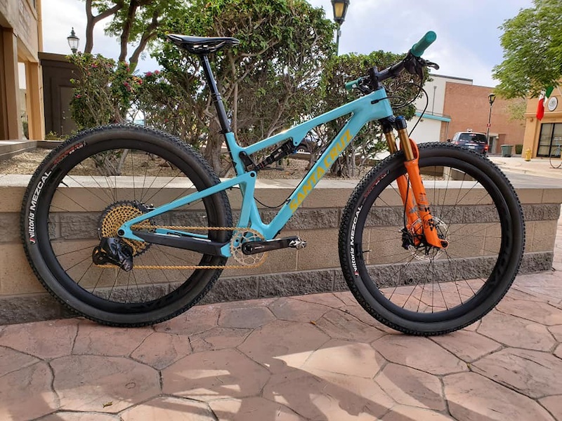 2020 Santa Cruz Blur - Medium For Sale