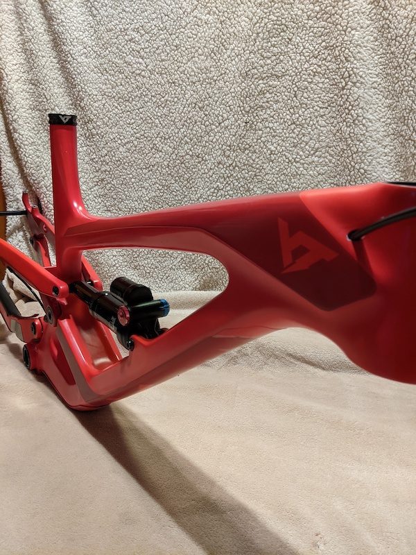 2018 YT Capra Frame Carbon Large 29. Fox DPX2 Shock For Sale