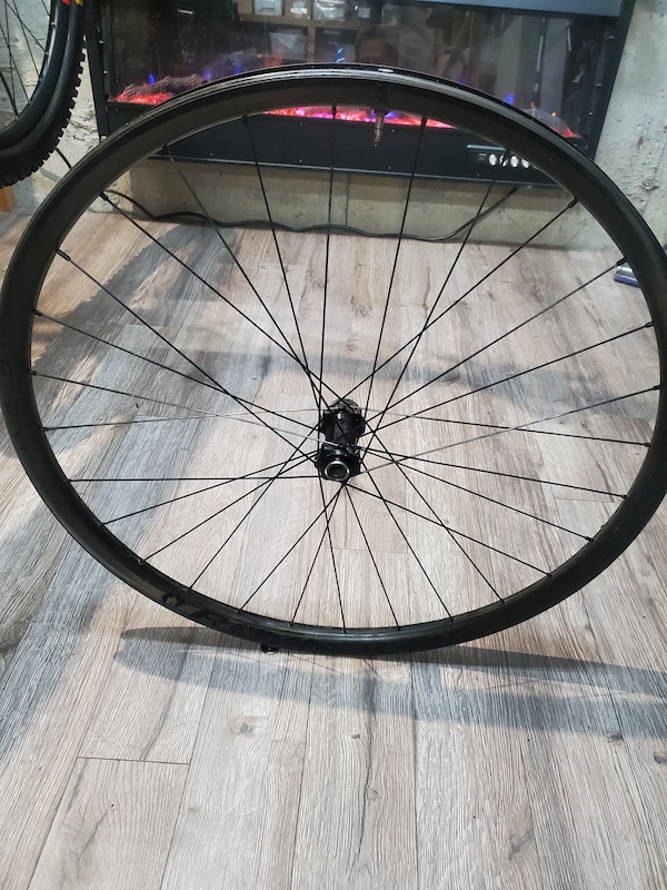2015 Reynolds Black Label/DT 240S 27.5 Wheel For Sale
