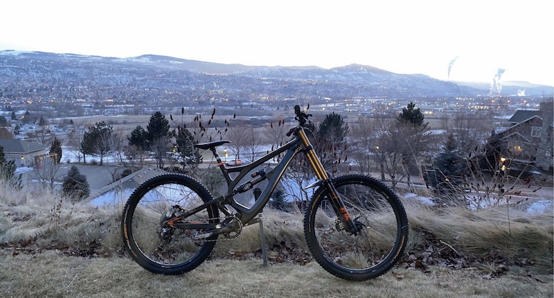 2018 Pivot Phoenix Full Carbon (L) For Sale