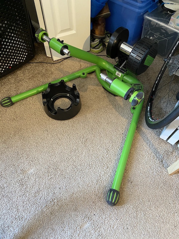 2020 Kinetic Rock and Roll Control Trainer + tire/riser For Sale