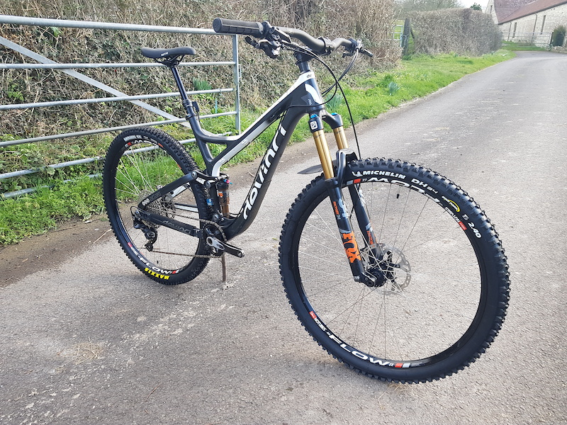 2016 Devinci Atlas Carbon 29er For Sale