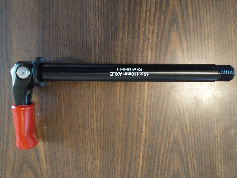 BRAND NEW Fox 15x110 QR Axle For Sale