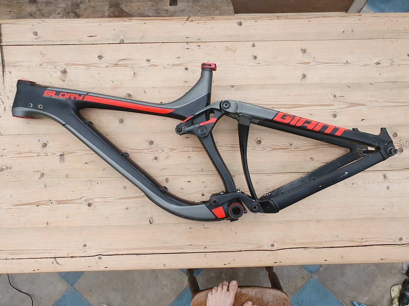 2017 Giant glory advanced downhill frame large carbon For Sale