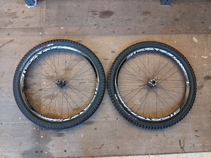 650b/27.5 DH Roval Wheelset For Sale