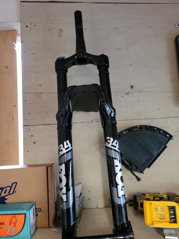 2021 Fox 34 For Sale