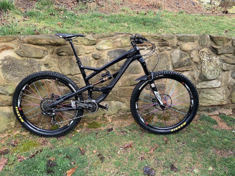 2016 YT Capra CF w/ i9/NEW shock. PURCHASE OPTIONS For Sale