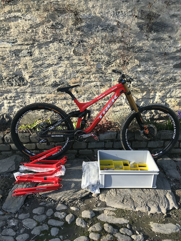 2018 Trek Session RSL with spares For Sale