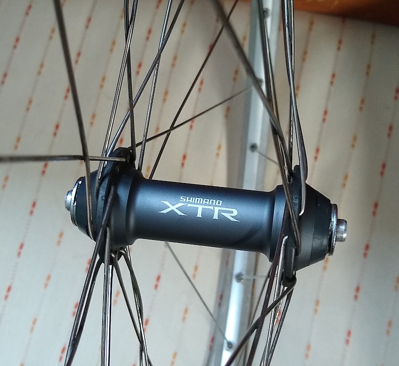 2003 Used Shimano XTR HB-M950 32 Hole Front Hub & Skewer For Sale