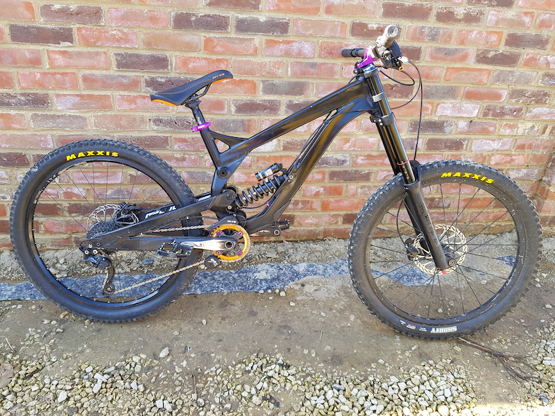 2015 Nukeproof pulse DH bike For Sale