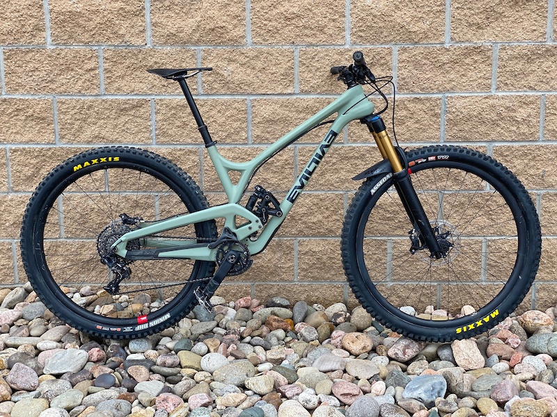 2020 Evil Offering V1 (M) w/ Custom Paint Job For Sale