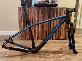 2020 Pivot LES SL - Medium Carbon Frame and Fork For Sale