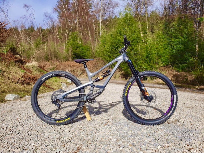 2019 YT Capra AL Comp 27.5 Medium Frame For Sale