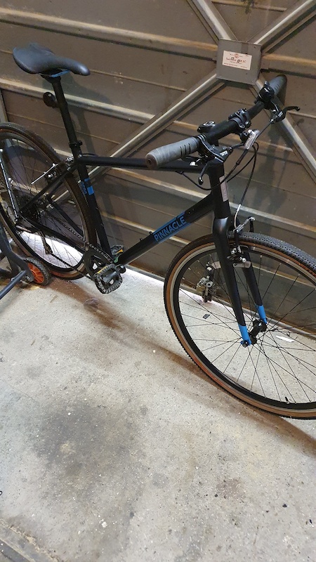 2020 Pinnacle hybrid commuting bike For Sale